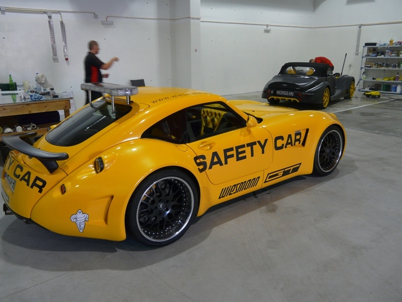 Weissman test drive at GT3 Portugal - Talk Morgan - Morgan Sports Cars ...